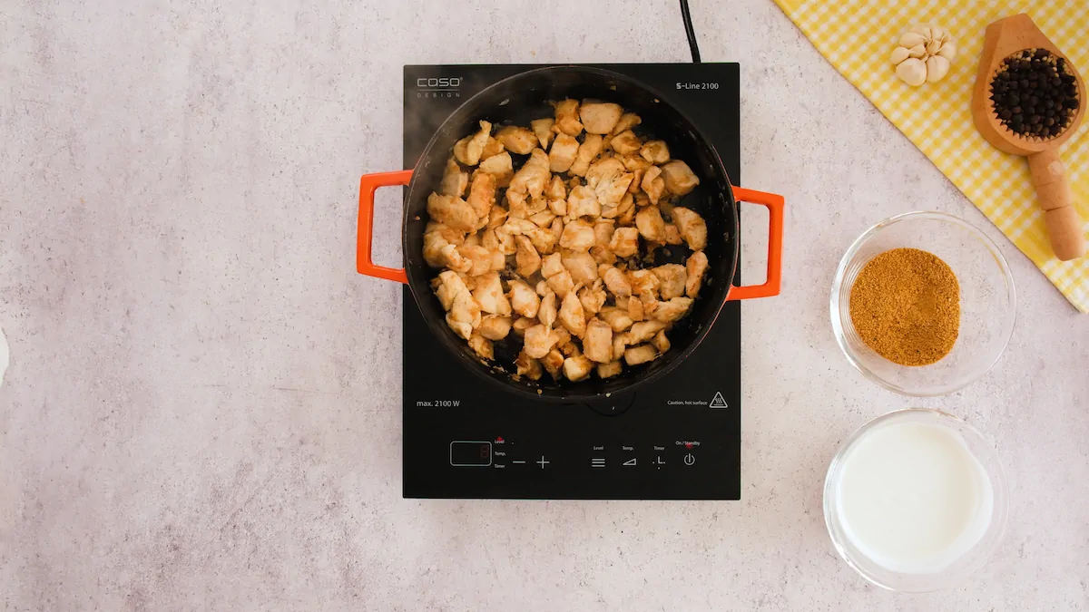 Keto Chicken Korma Recipe 🥘 - Cast Iron Keto